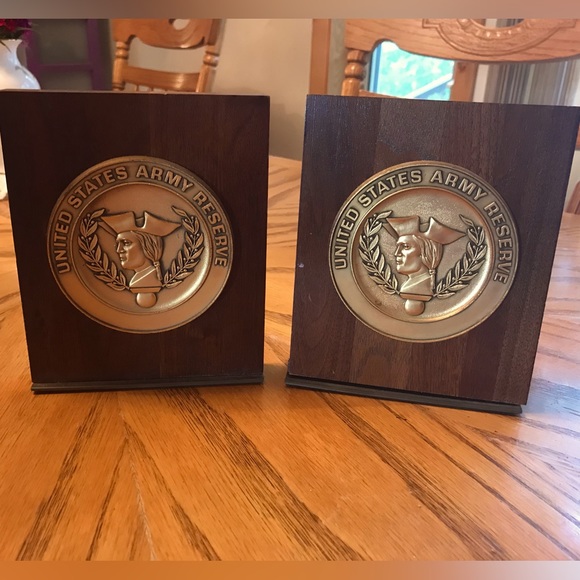 Accents | Walnut Us Army Reserve Bookends | Poshmark